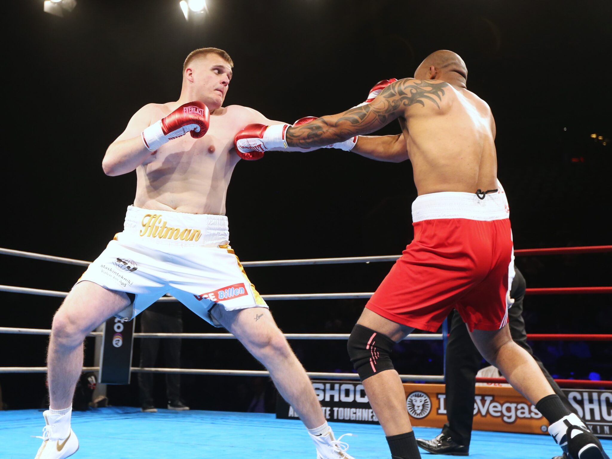 Mathias Hansen bokser i Royal Arena - KNOCK OUT - Danmarks bedste bokseside